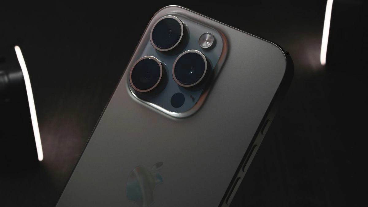 iPhone 15 Pro Rumoured To Get Almost All On-Device AI Features Of iOS 18; All You Need To Know